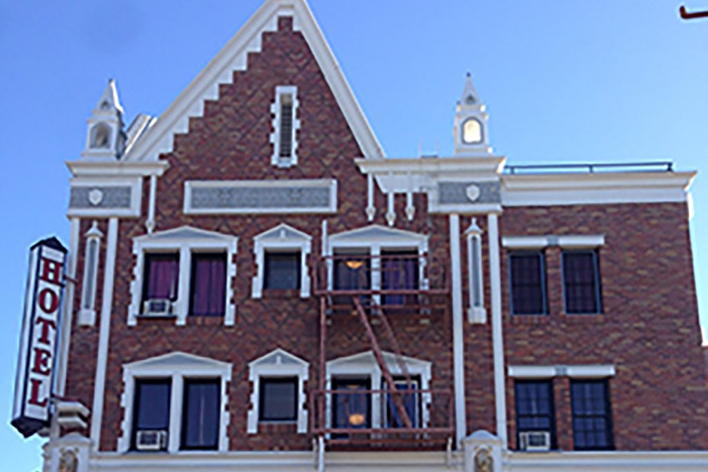 Commercial Windows Gallery - California Deluxe Windows CDW®