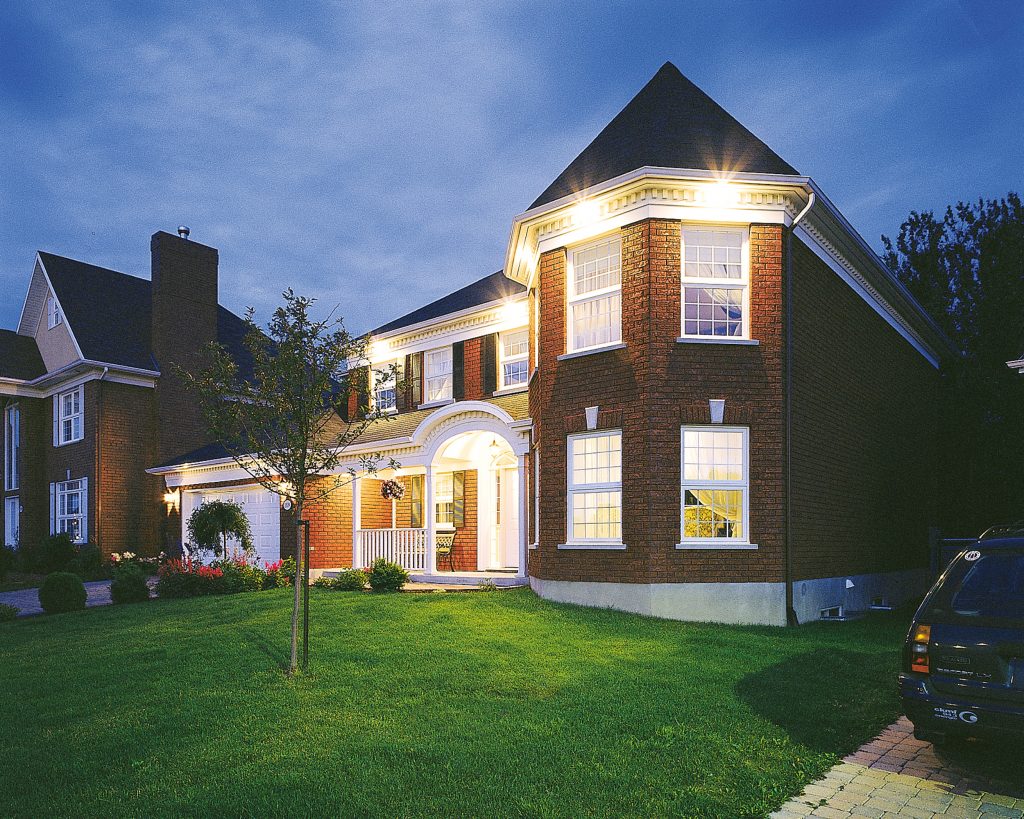 Single Hung Windows Gallery - California Deluxe Windows CDW®