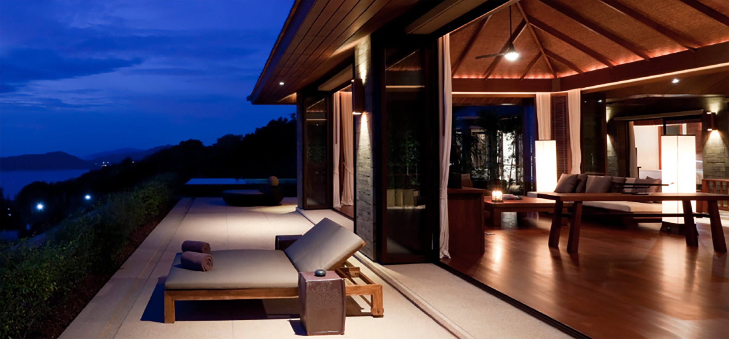 Wood Look Gallery - California Deluxe Windows CDW®